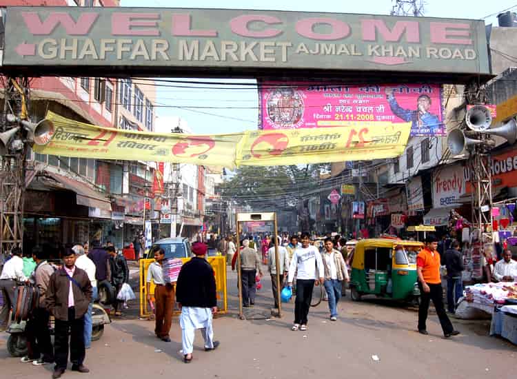 Karol bagh car accessories market closing day store